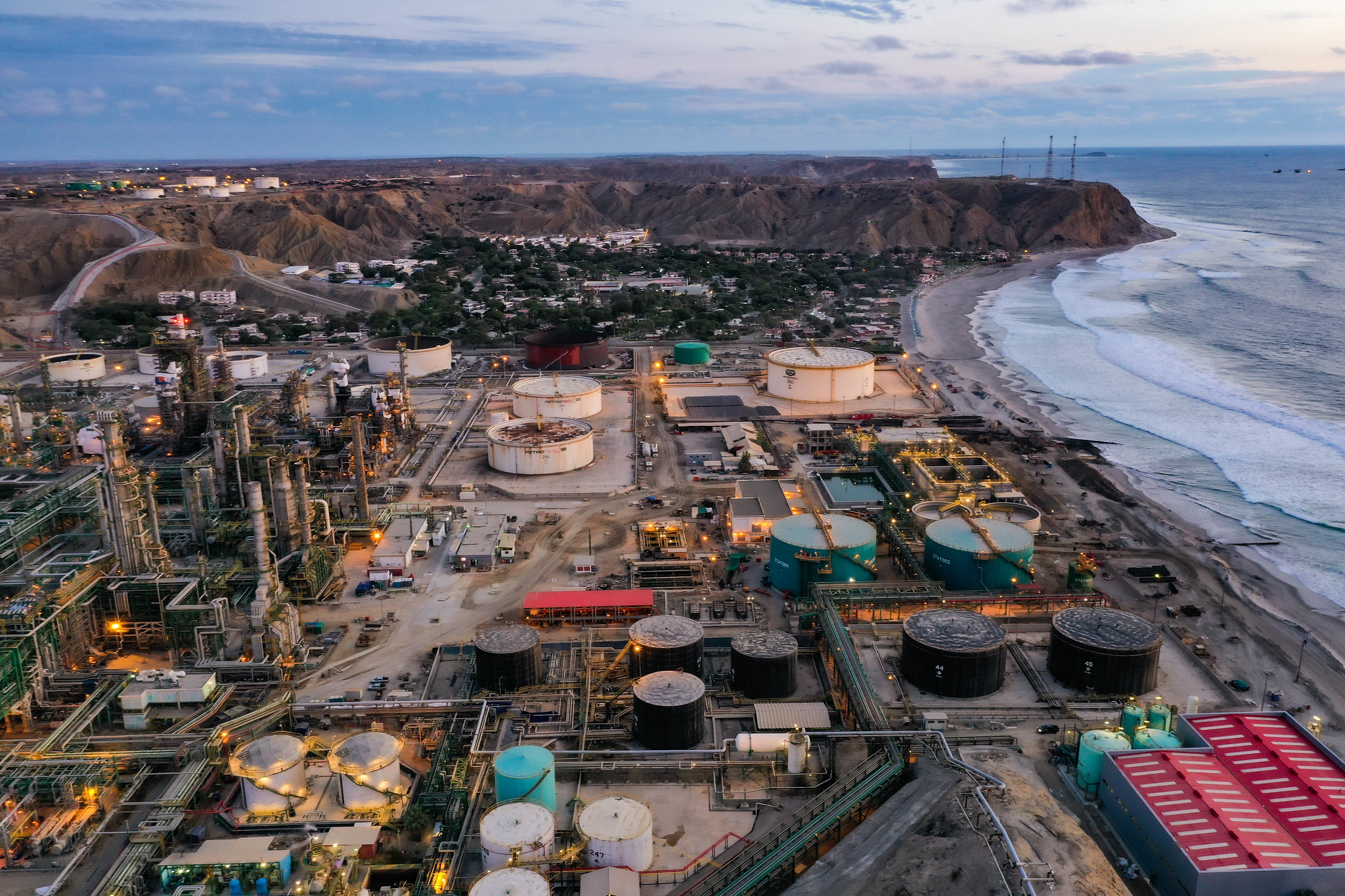 Petroperú: Nueva Refinería Talara cumple con los permisos requeridos en ...
